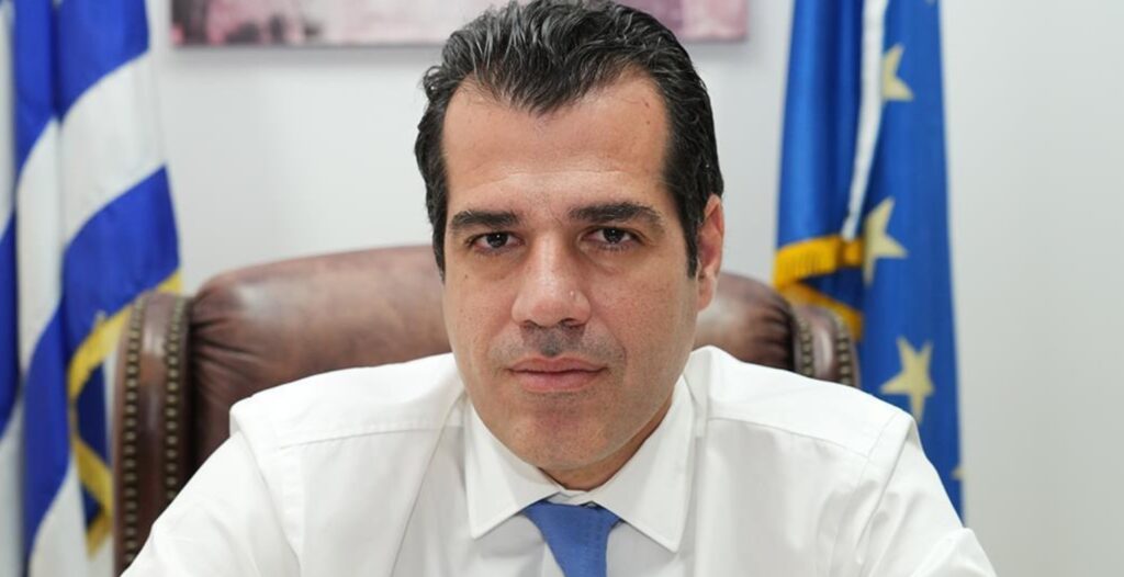«Σβήνουν» τα πρόστιμα στους ανεμβολίαστους άνω των 60 ετών ...