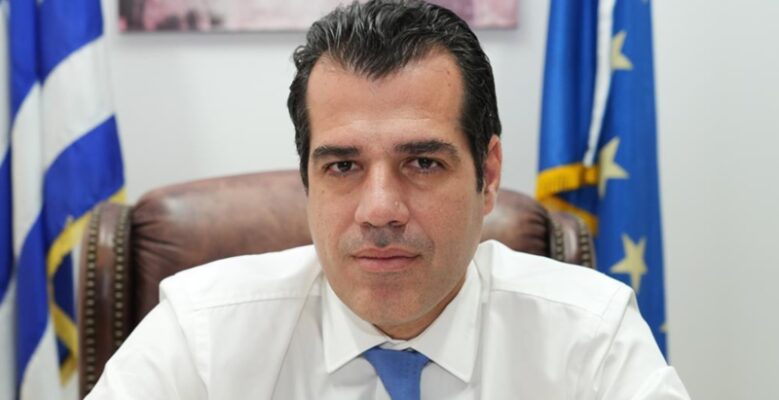 «Σβήνουν» τα πρόστιμα στους ανεμβολίαστους άνω των 60 ετών ...