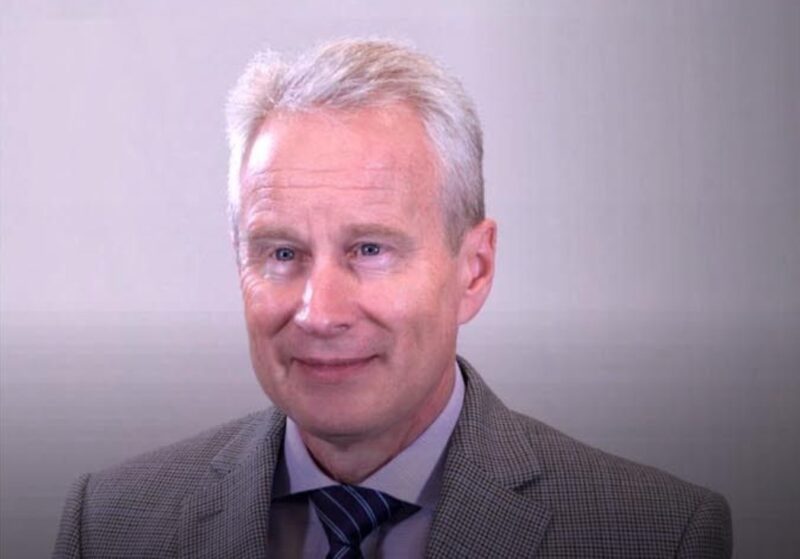 Dr Peter McCullough: «Τα εμβόλια κατά της Covid-19 είναι υπεύθυνα για ...