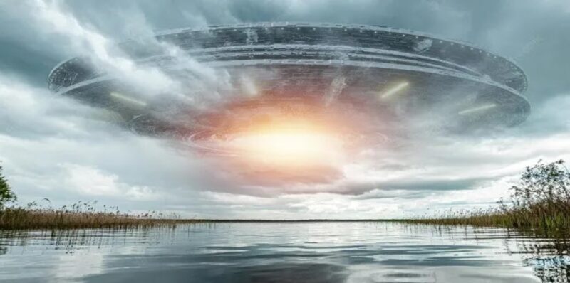 Τιτικάκα: Οι ντόπιοι είδαν ένα UFO να βουτά στα νερά της λίμνης ...
