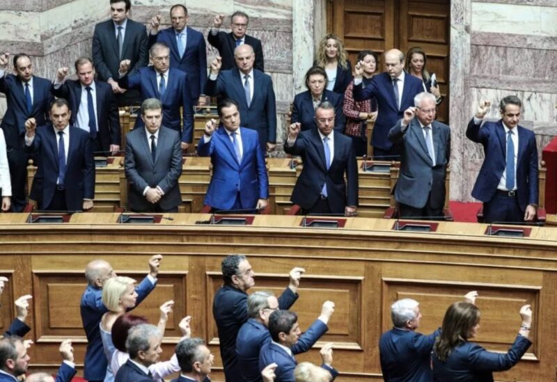 Είναι αδίστακτοι και επικίνδυνοι για τη χώρα: Πήγαν να πουλήσουν μέχρι ...