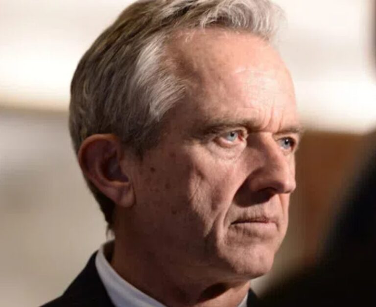 Αγωγή κατά του BBC έκανε ο Robert F. Kennedy Jr. για παράνομη συγκάλυψη ...